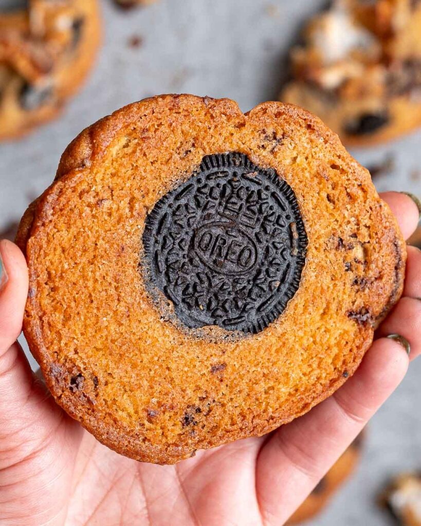 S’mores Oreo Cookies - Ems Foodie Fix