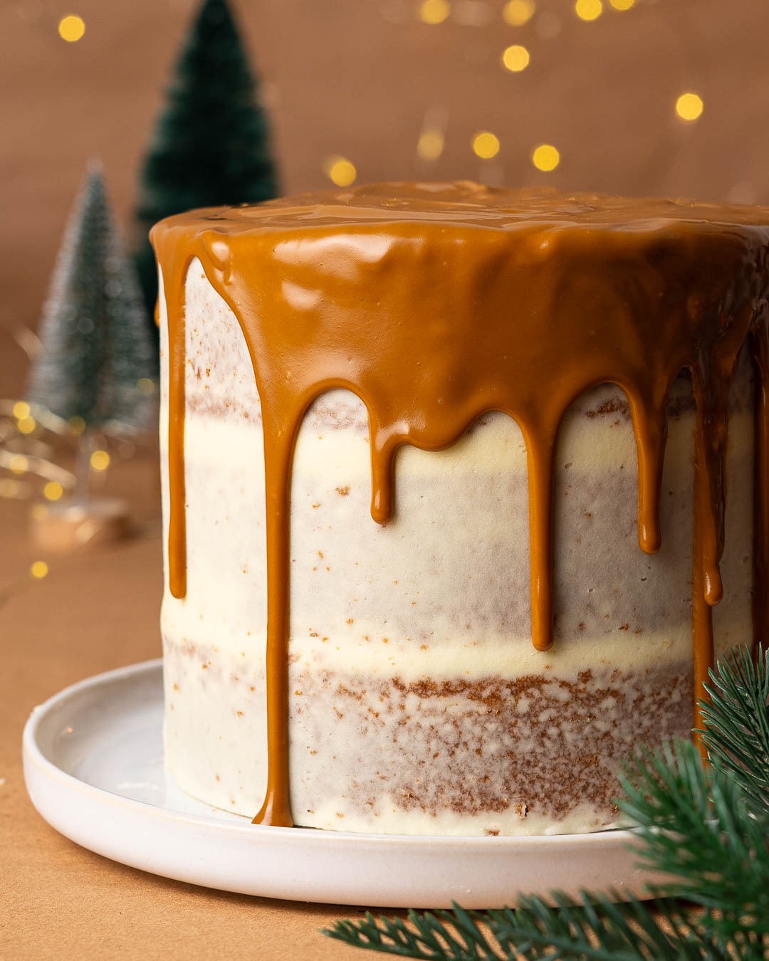 Biscoff cinnamon roll drip cake - Ems Foodie Fix