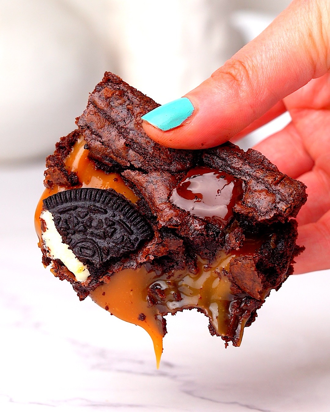 Fudgy Oreo Caramel Brownies - Ems Foodie Fix