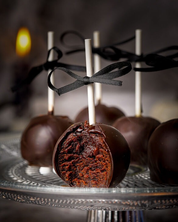 Brownie Candy Apple Pops (Halloween Cake Pops Idea) - Ems Foodie Fix