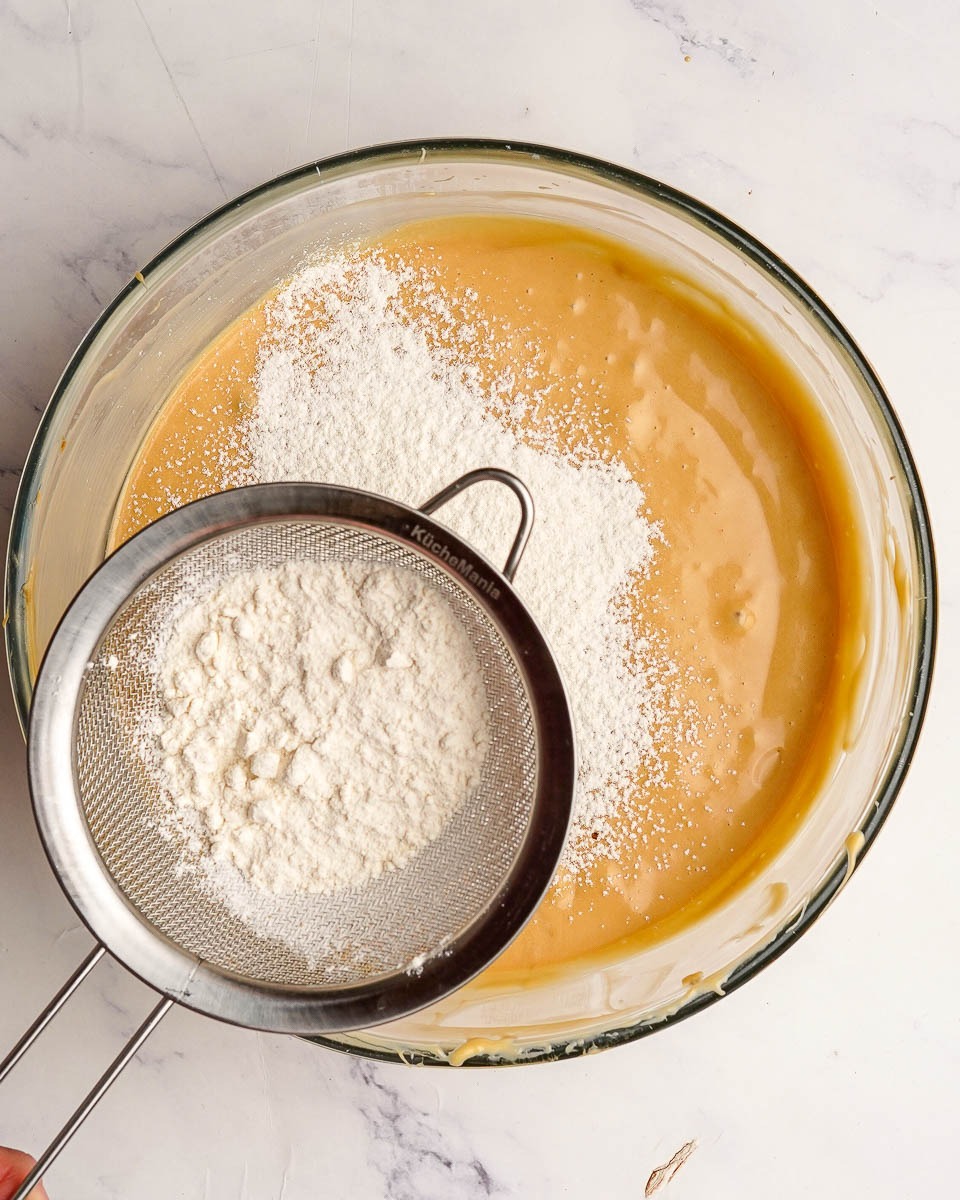 Easy 6-Ingredient Biscoff Basque Cheesecake - Ems Foodie Fix