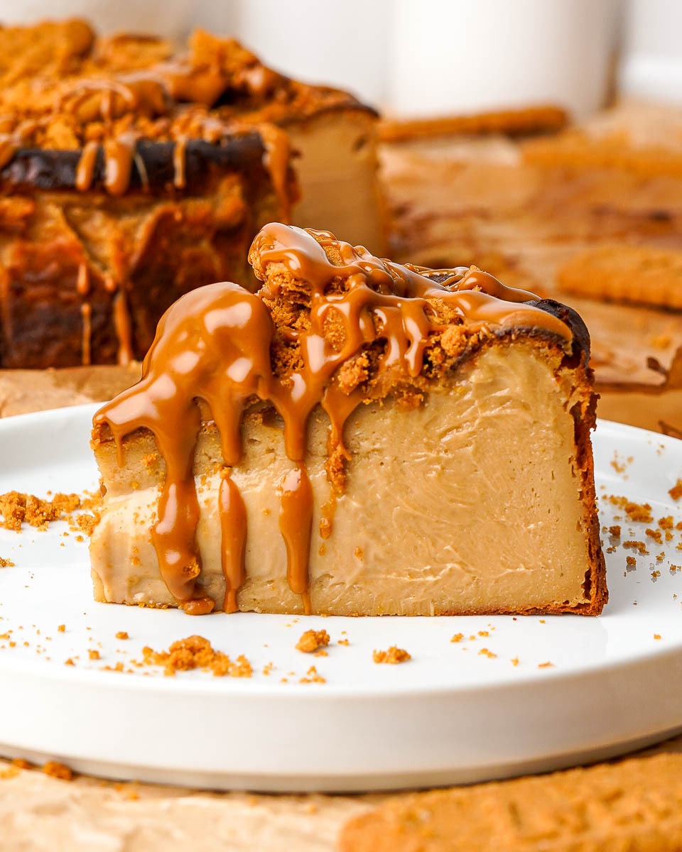 Easy 6-Ingredient Biscoff Basque Cheesecake - Ems Foodie Fix