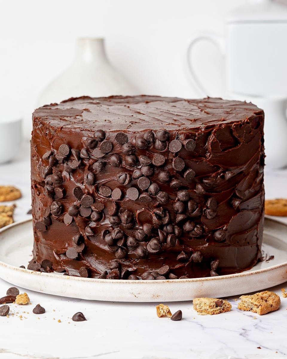 The Ultimate Chocolate Chip Cookie Cake (With Cookies Inside!) - Ems ...