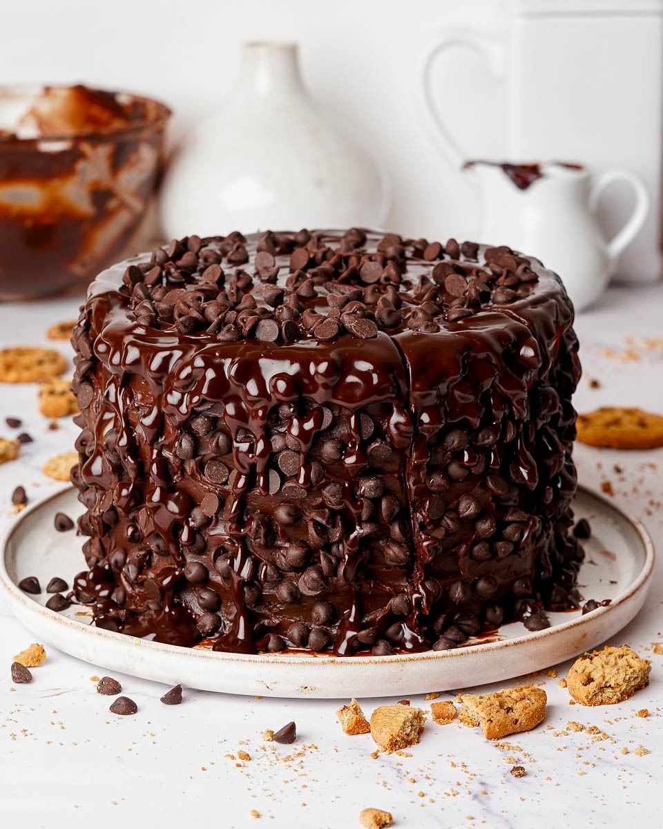 The Ultimate Chocolate Chip Cookie Cake (With Cookies Inside!) - Ems ...
