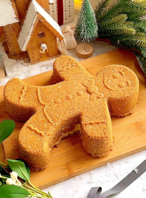 Easy 6-Ingredient Biscoff Basque Cheesecake - Ems Foodie Fix