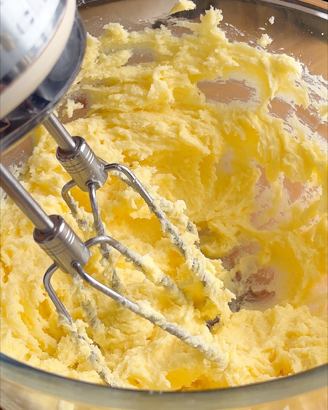 School Chocolate Sponge & Chocolate Custard Recipe - Ems Foodie Fix