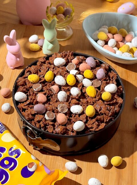 Mini Egg Crunch Bark -4 Ingredient Easter Treat - Ems Foodie Fix